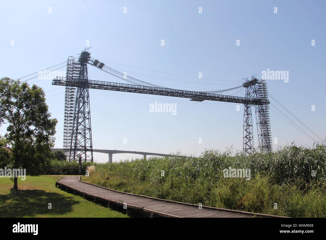 2016 2019 the transporter bridge works hi-res stock photography and ...