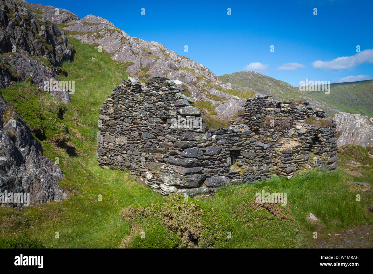 Copper Mines in Allihies on Beara Peninsula, Ireland Stock Photo - Alamy
