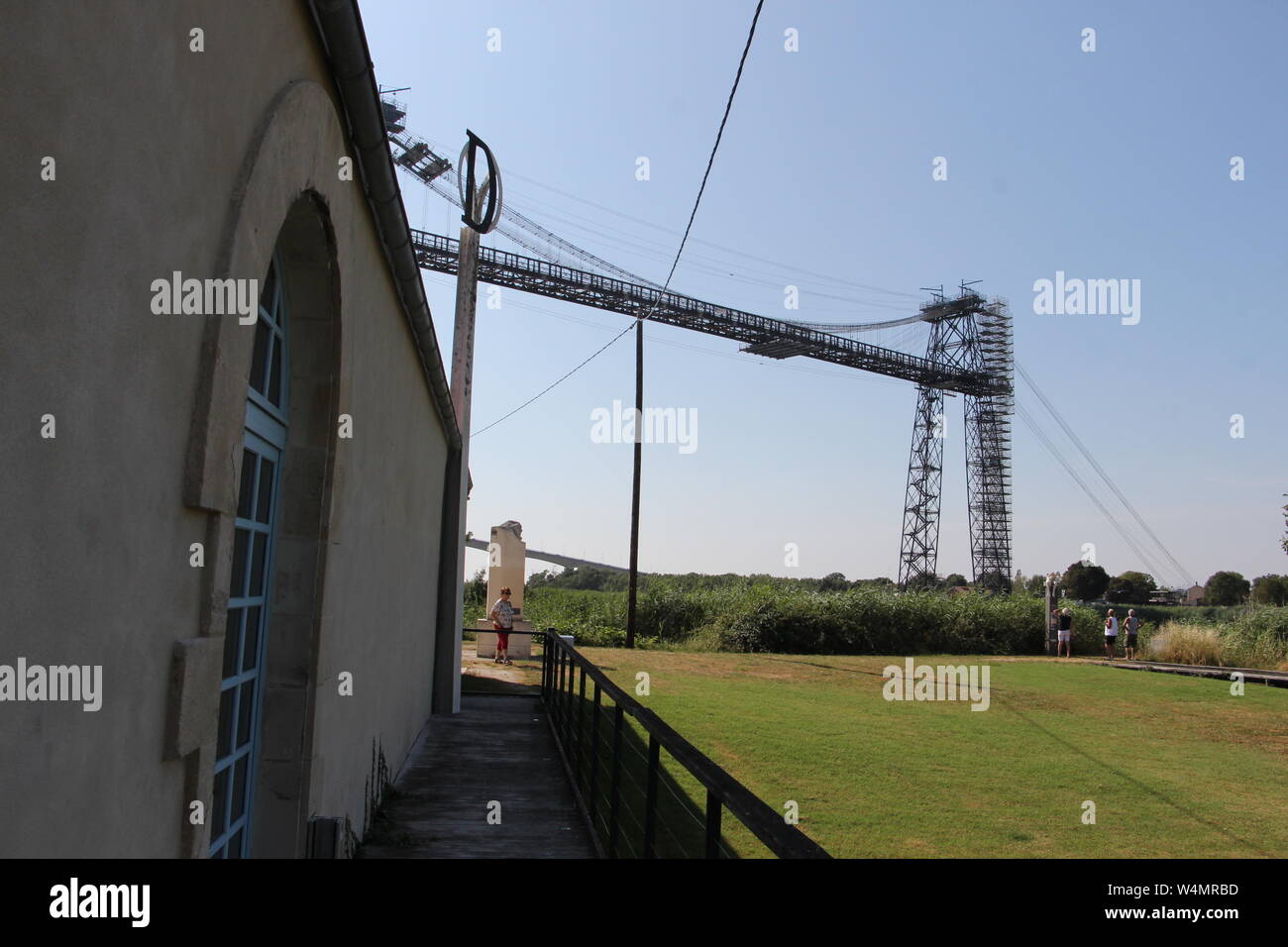 2016 2019 the transporter bridge works hi-res stock photography and ...