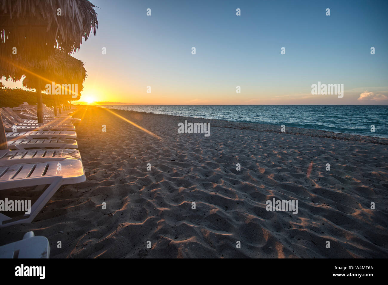 Caribbean beaches: the perfect travel destinations. Amazing sunsets at ...