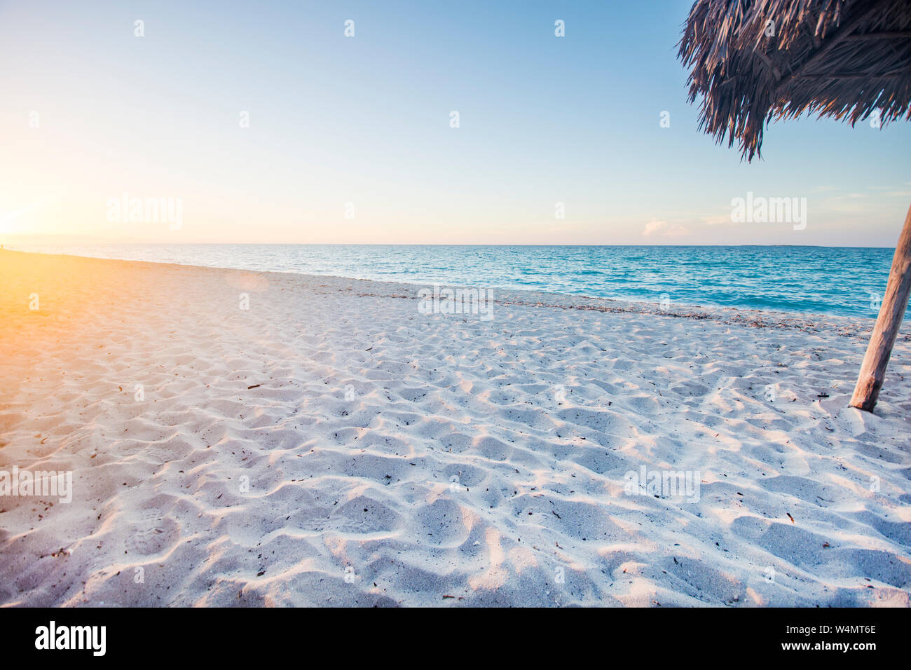 Caribbean beaches: the perfect travel destinations. Amazing sunsets at ...