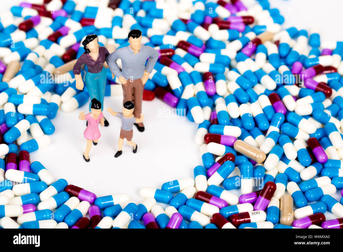 Miniature people drug capsule hi-res stock photography and images - Alamy