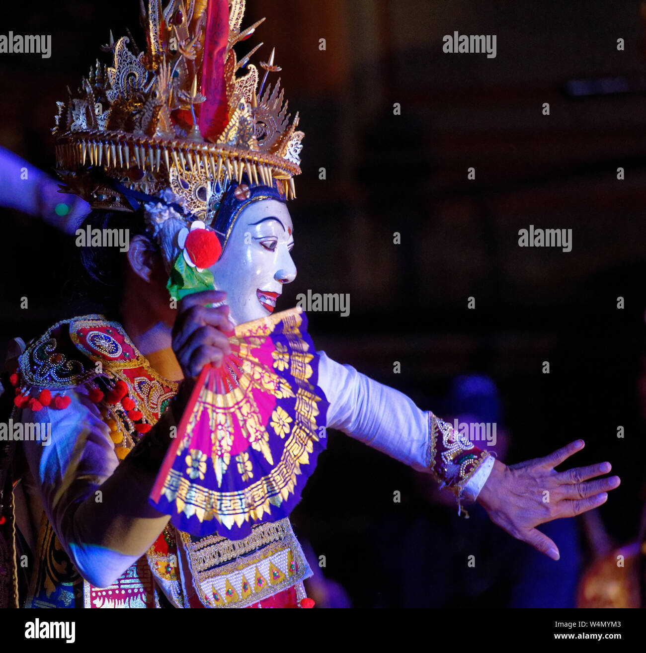 Performer dancer in traditional costume at the Ubud Palace dance ...