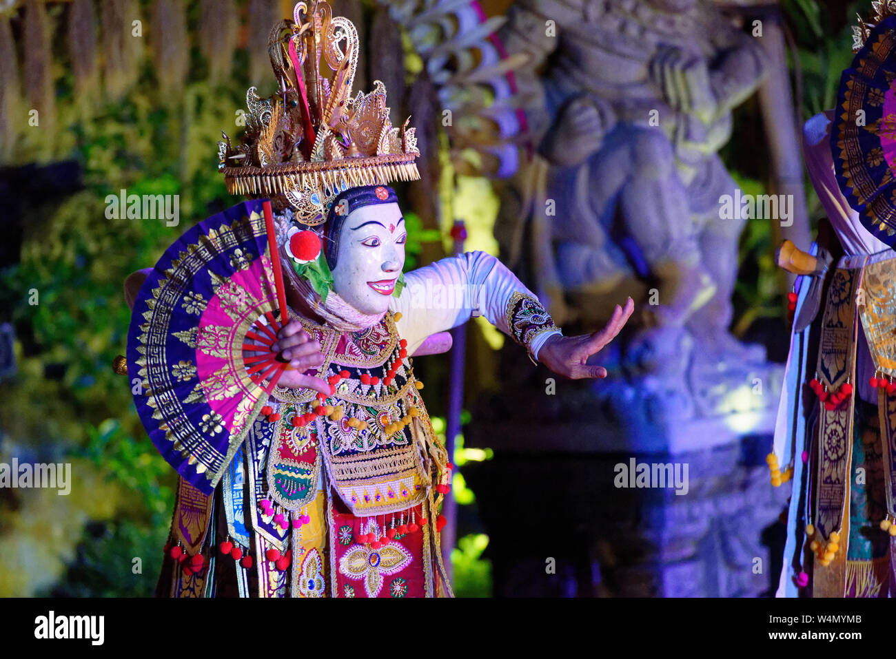 Performer dancer in traditional costume at the Ubud Palace dance ...