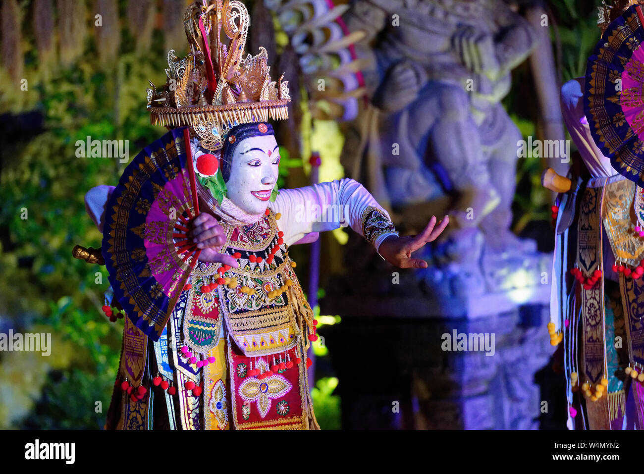 Traditional Balinese dancer in the cultural show at the Royal Palace ...
