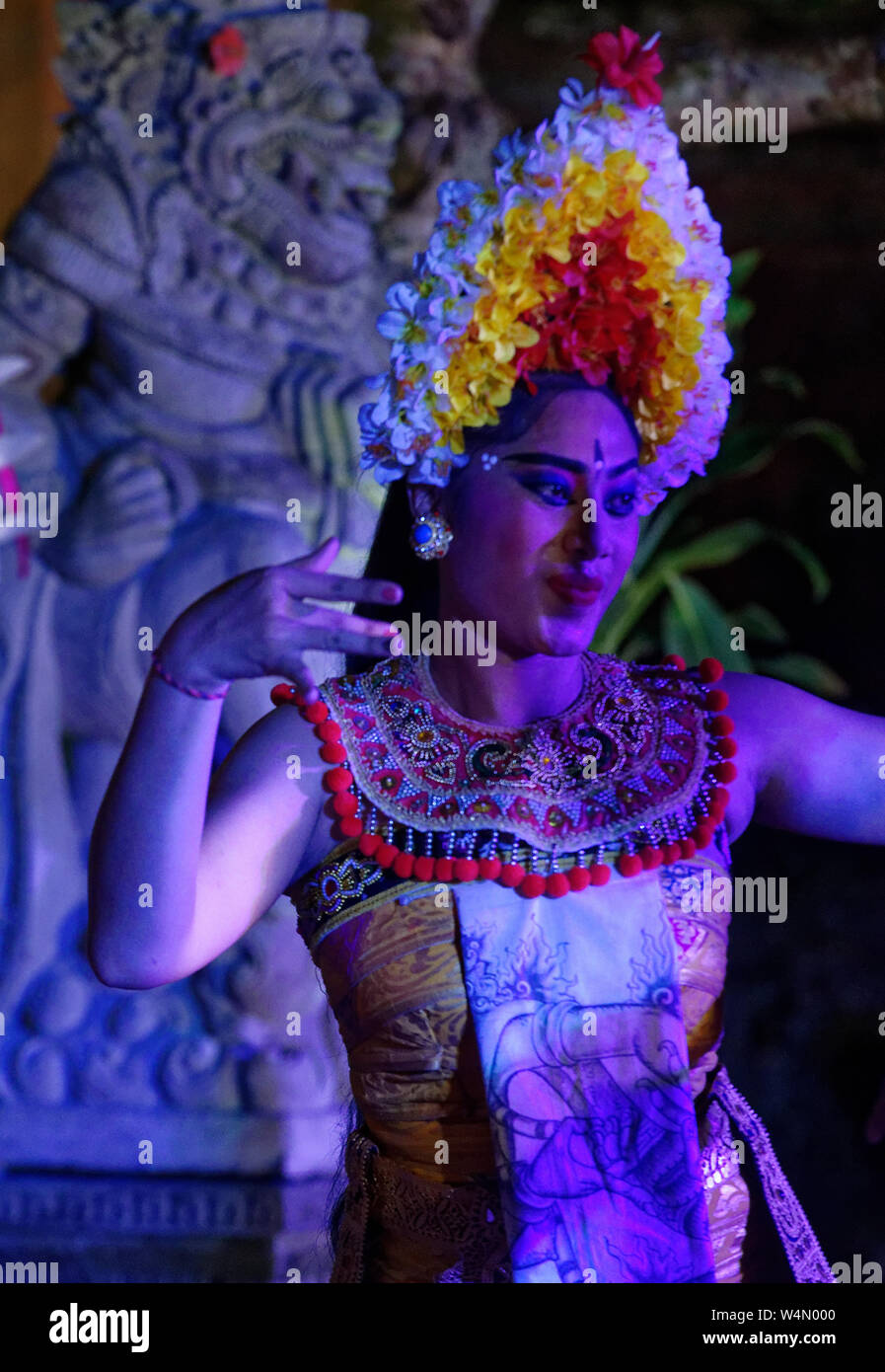 Performer dancer in traditional costume at the Ubud Palace dance ...