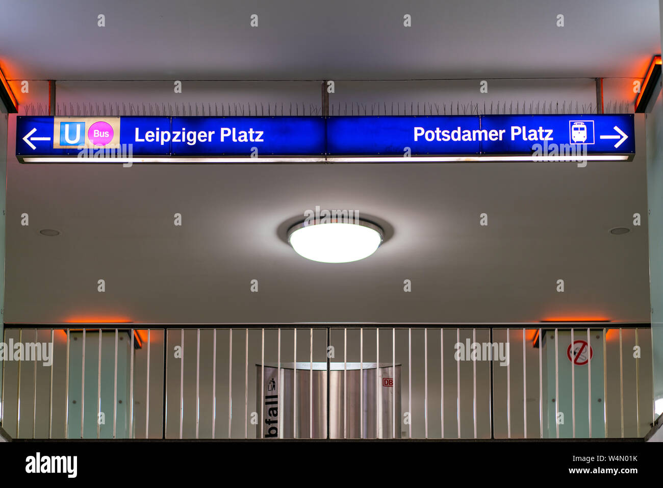 U bahn transport logo hi-res stock photography and images - Alamy