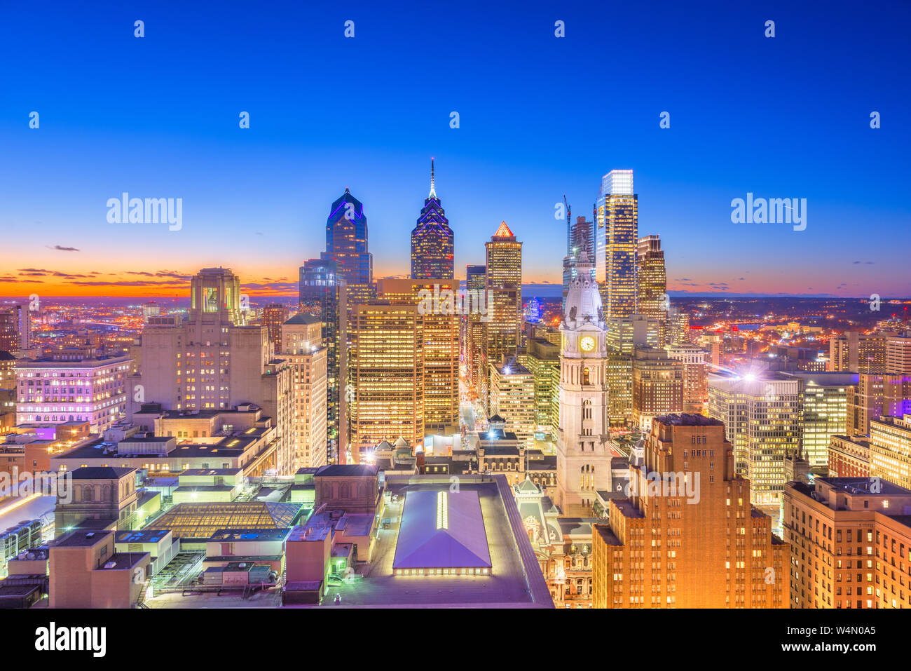 Philadelphia, Pennsylvania, USA downtown city skyline rooftop view at ...