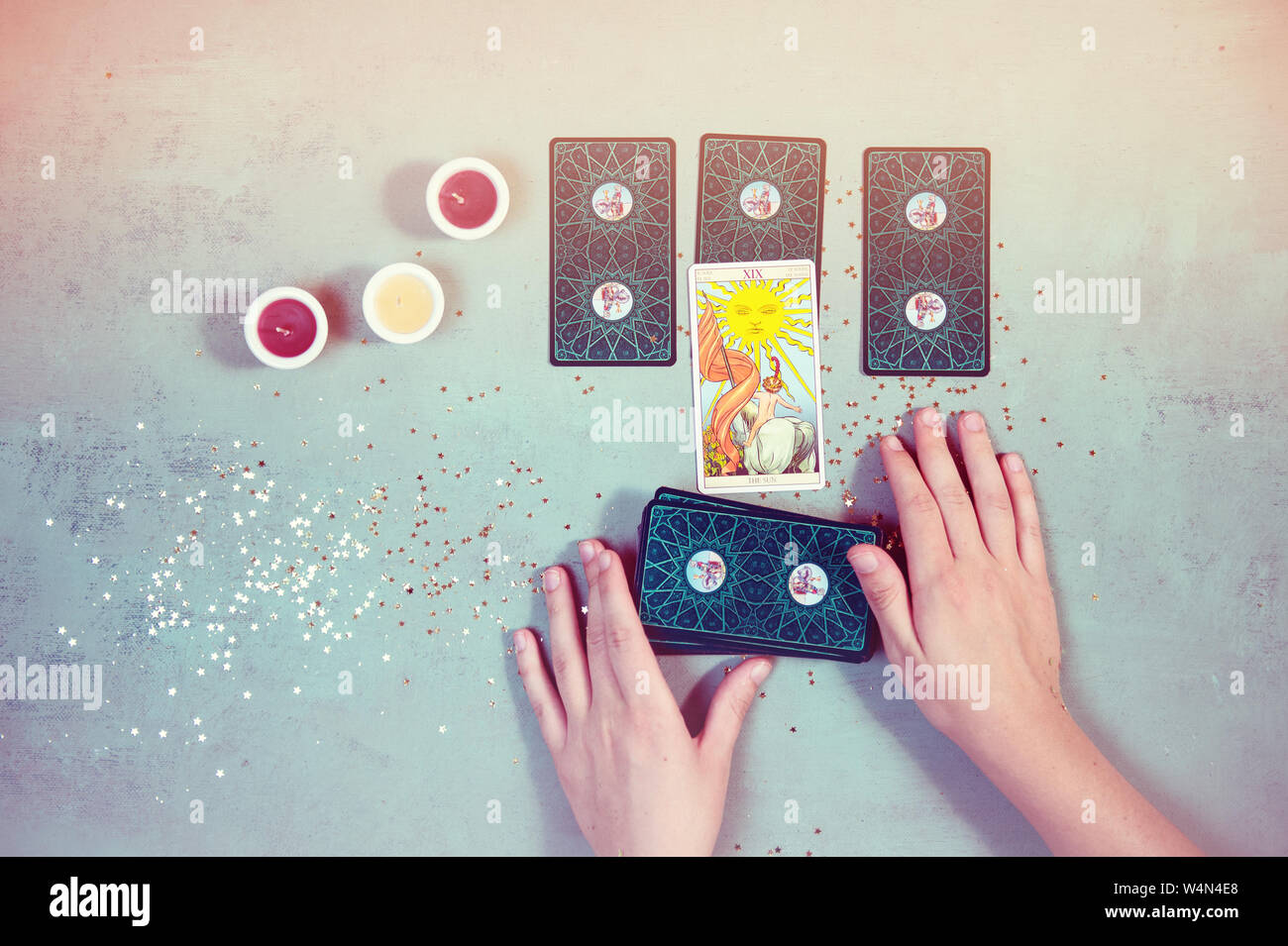 Tarot card reading table hi-res stock photography and images - Alamy