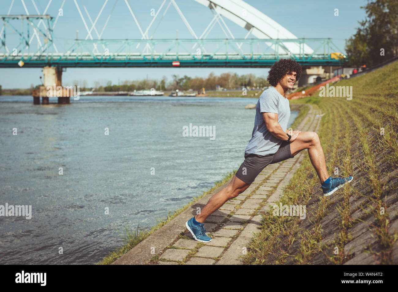Exercise against a wall hi-res stock photography and images - Alamy
