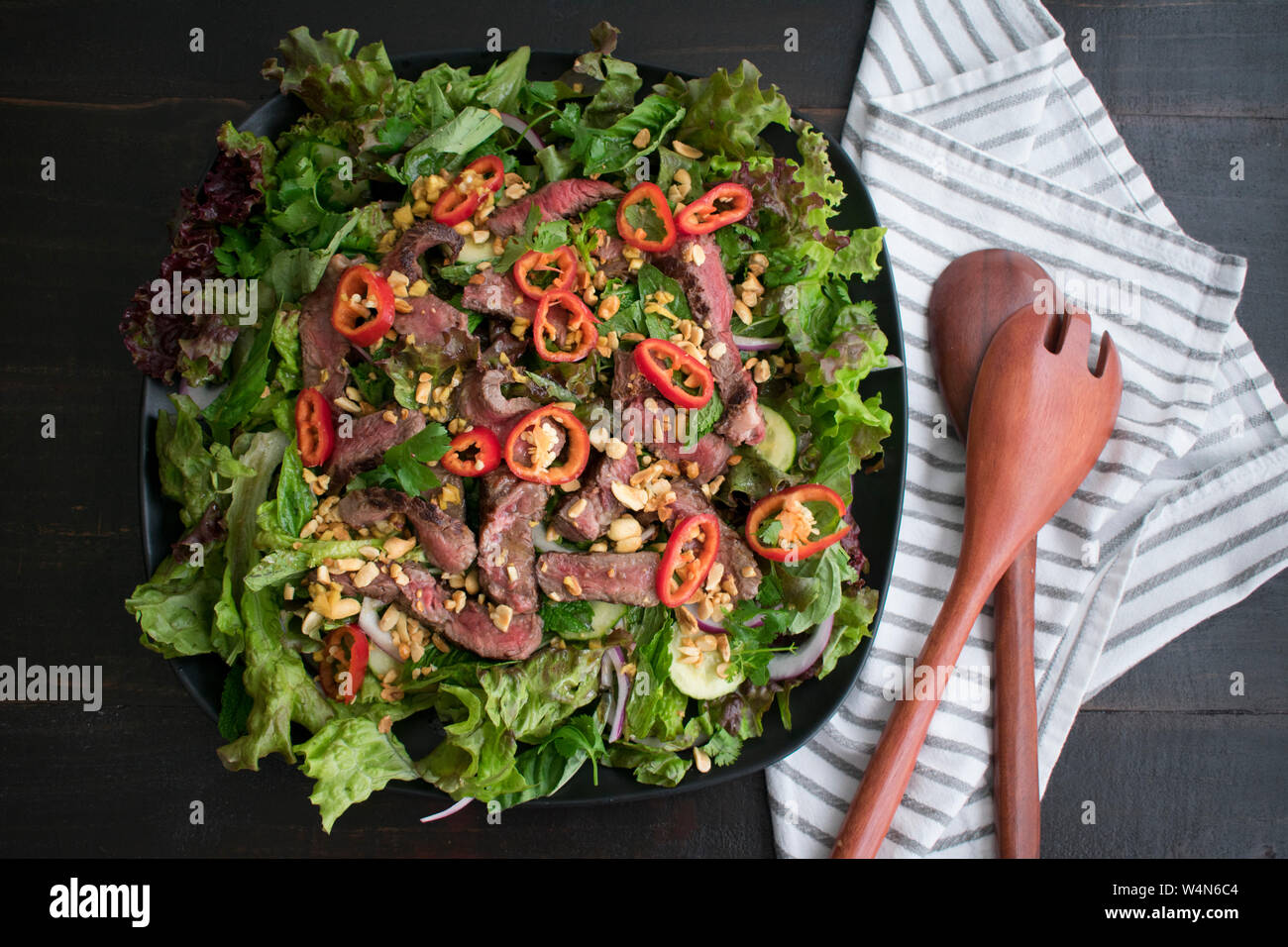 Thai Beef Salad with Ginger Dressing Stock Photo - Alamy
