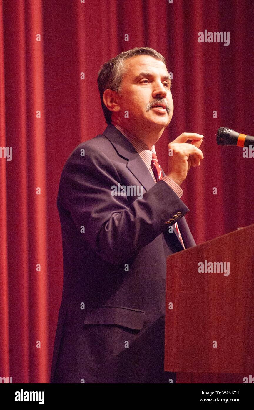 Political commentator hi-res stock photography and images - Alamy