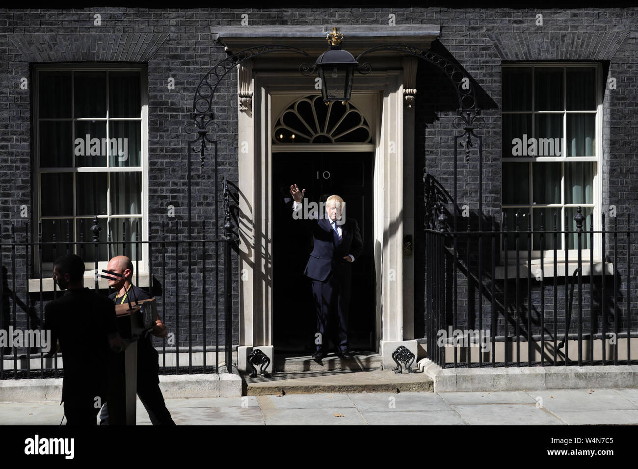 Lectern outside downing street hi-res stock photography and images - Alamy