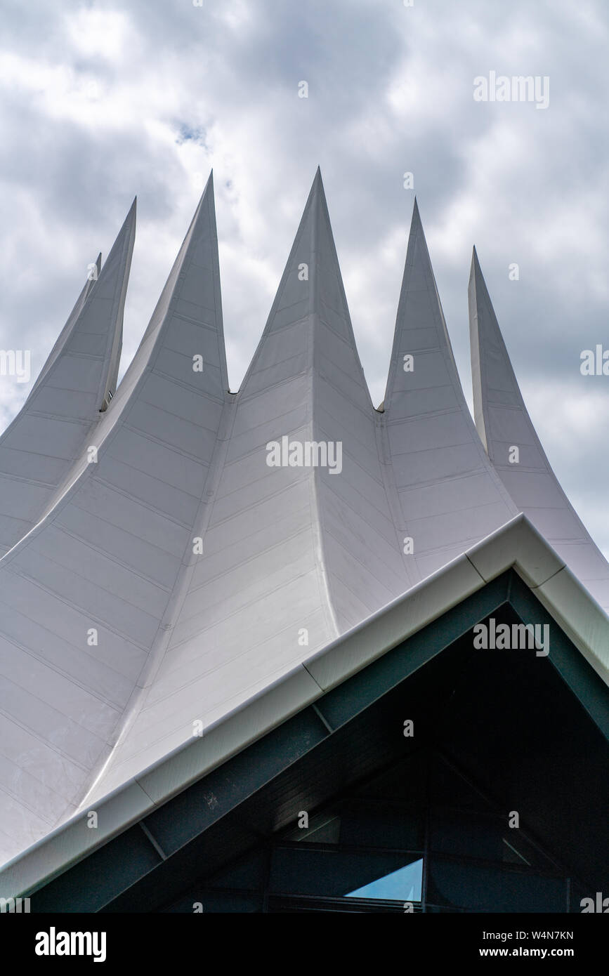 Pointy roof hi-res stock photography and images - Alamy