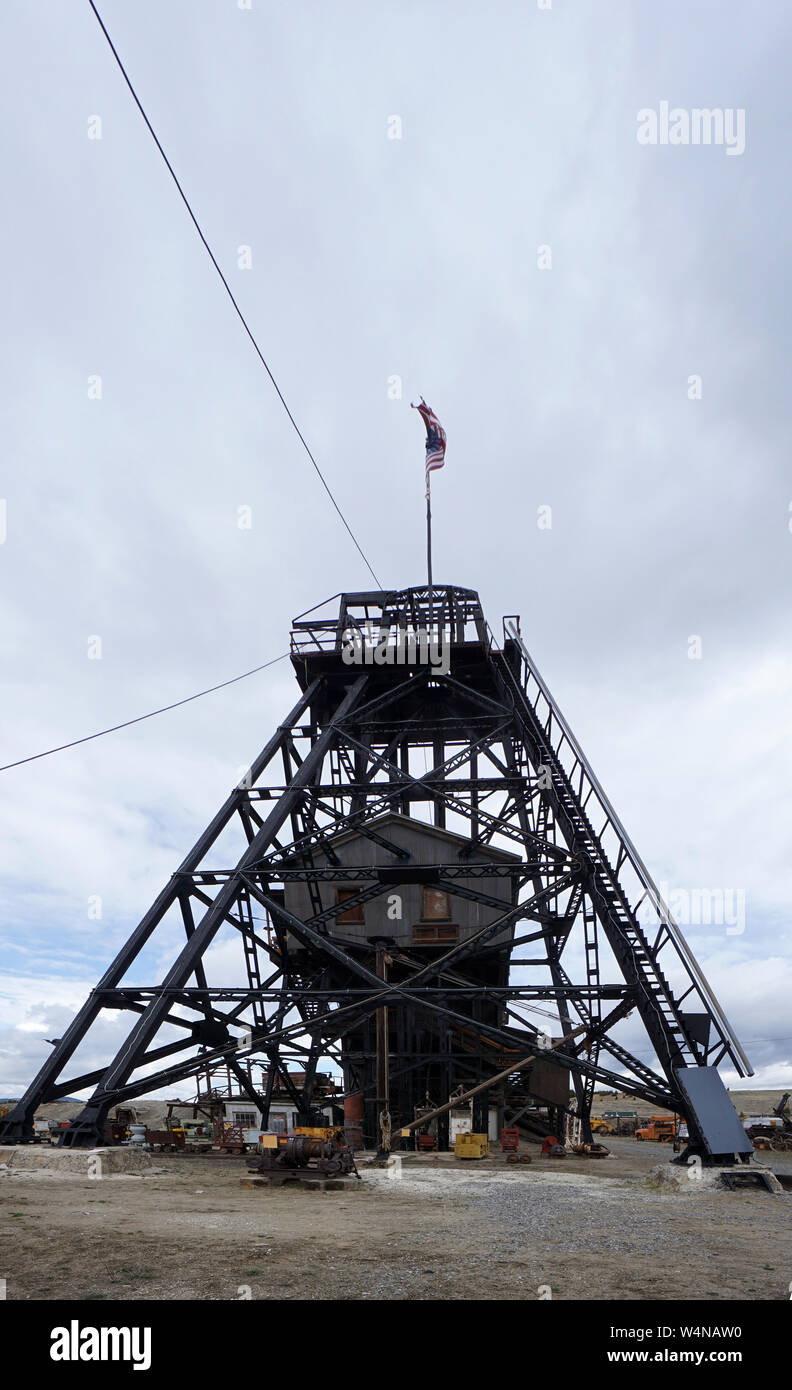Mining structure hi-res stock photography and images - Alamy
