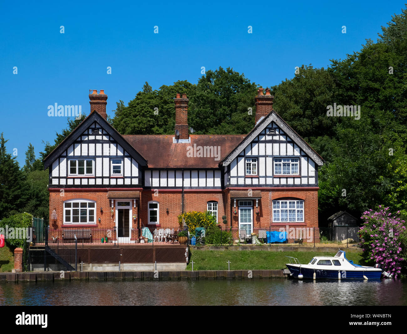 Egham lock hi-res stock photography and images - Alamy