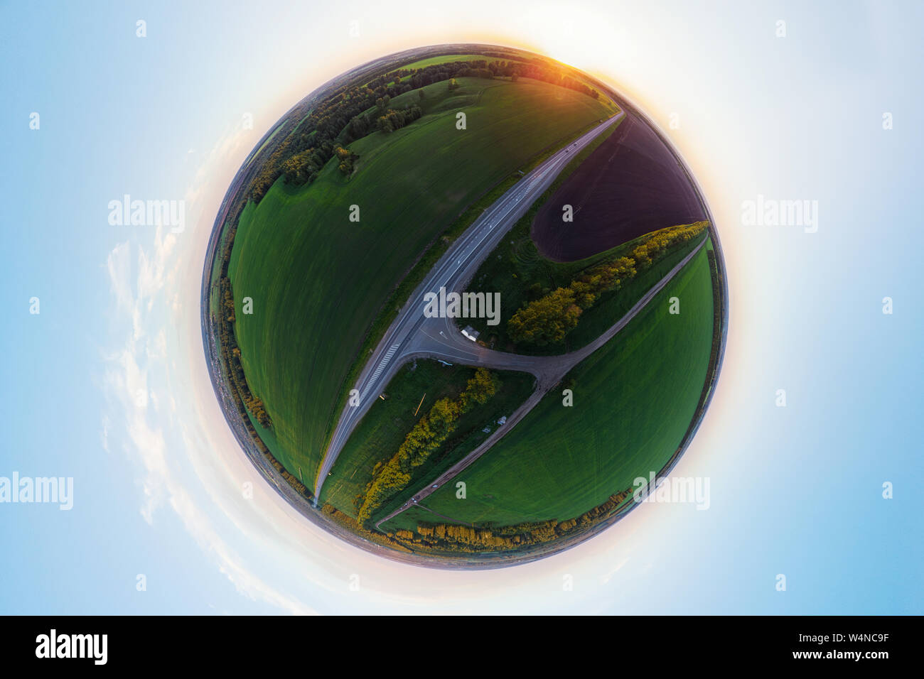 360 degree road view hi-res stock photography and images - Alamy
