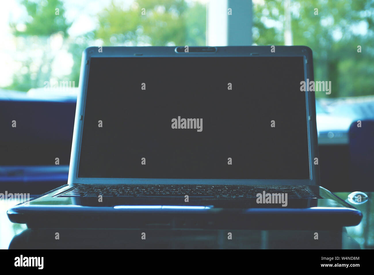 Closeup photo of laptop computer with open top Stock Photo - Alamy