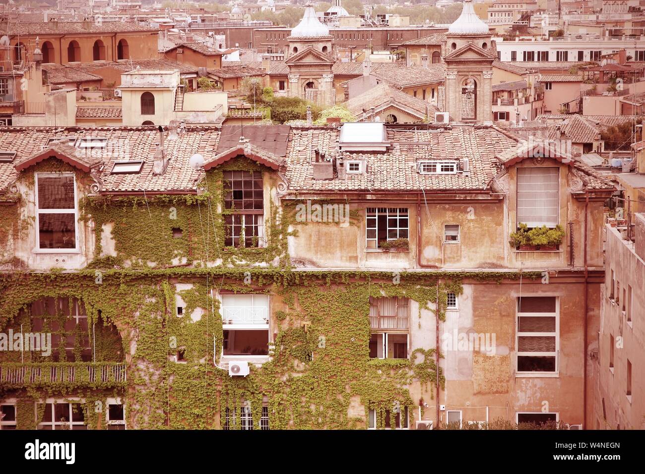 Residential building in rome hi-res stock photography and images - Alamy