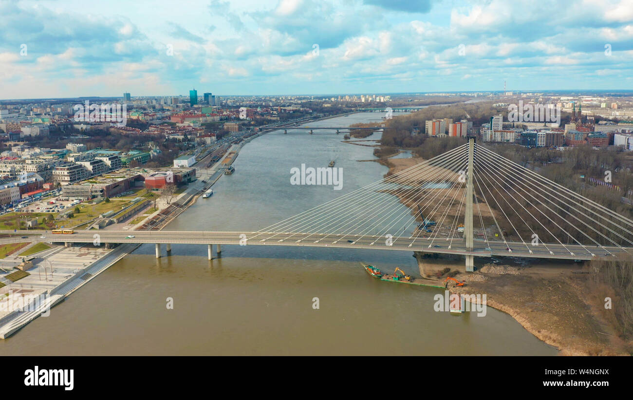 Establishing shot urban city street hi-res stock photography and images ...