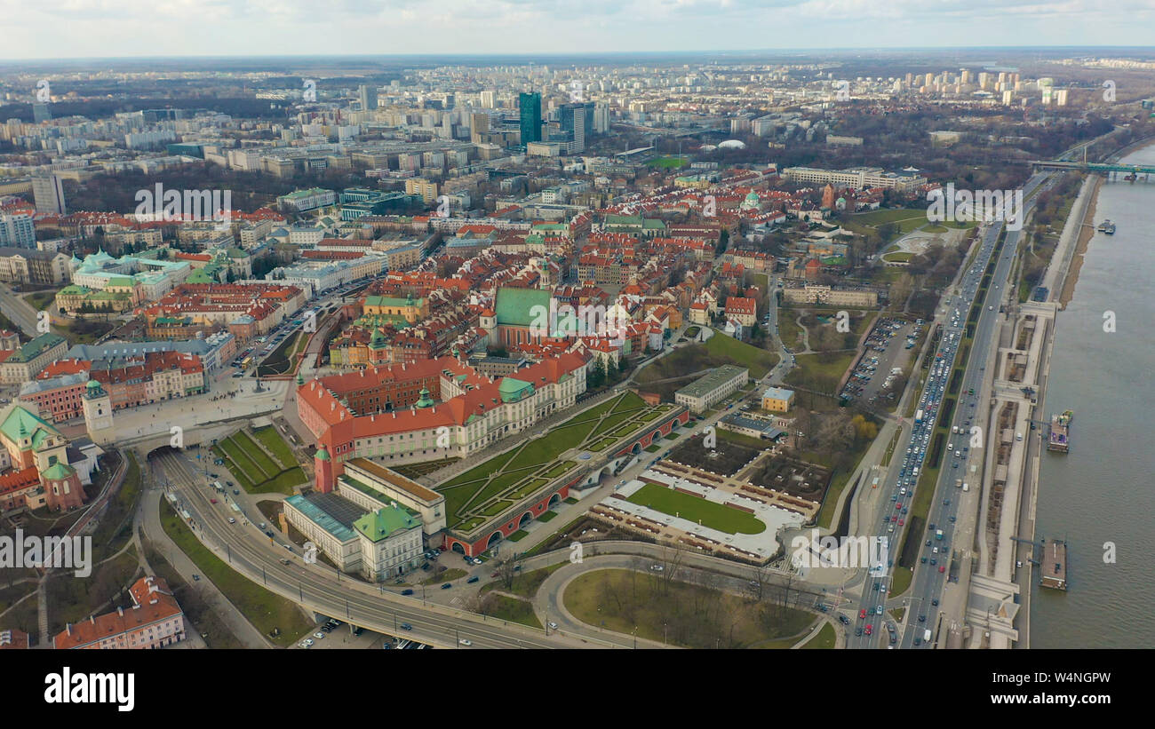 Establishing shot downtown city center hi-res stock photography and ...