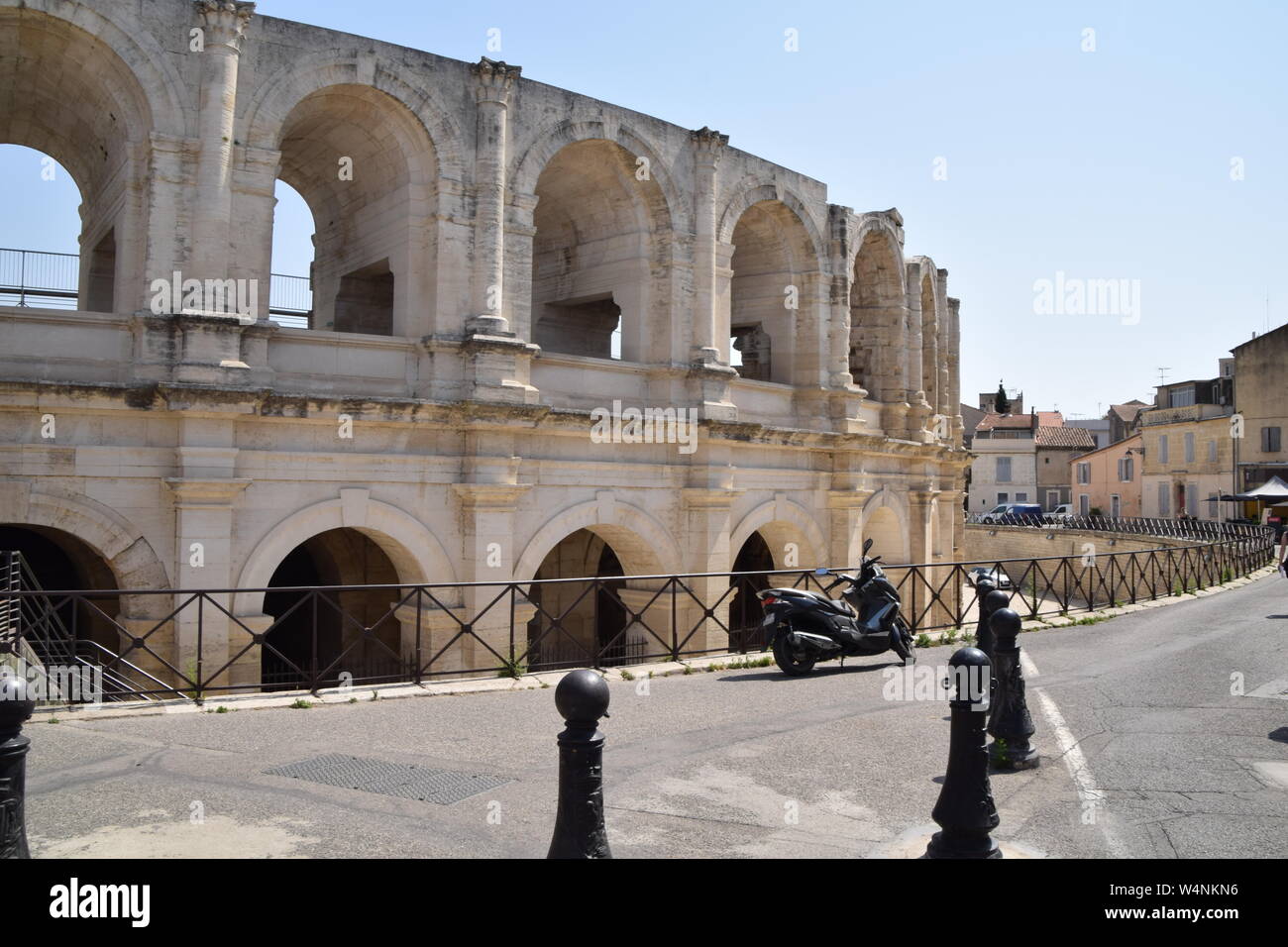 Van gogh bridge in arles hi-res stock photography and images - Alamy