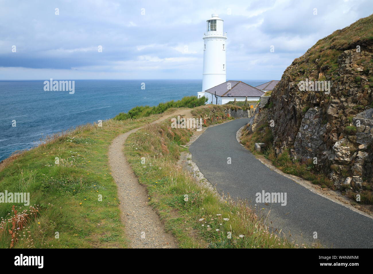 Cornwall lighthouse hi-res stock photography and images - Alamy