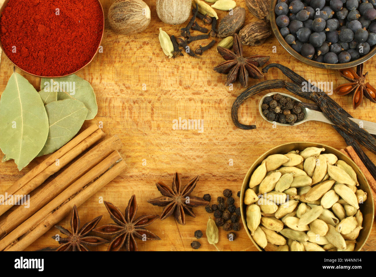 Indian spices border hi-res stock photography and images - Alamy