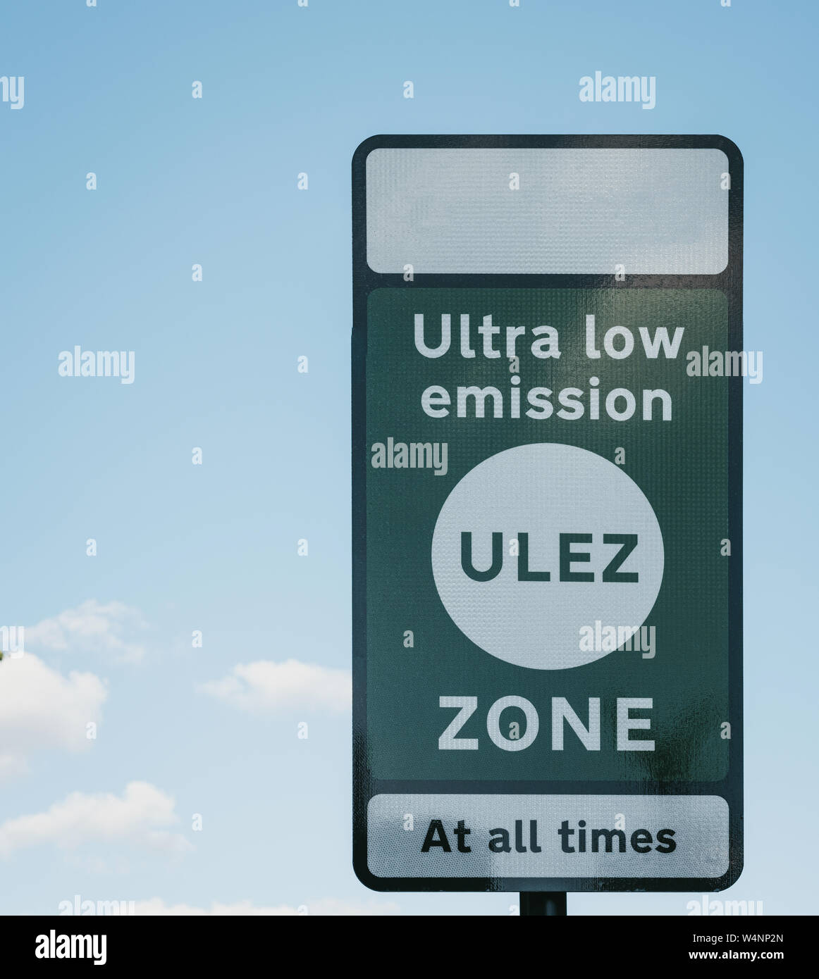 Ulez signage hi-res stock photography and images - Alamy