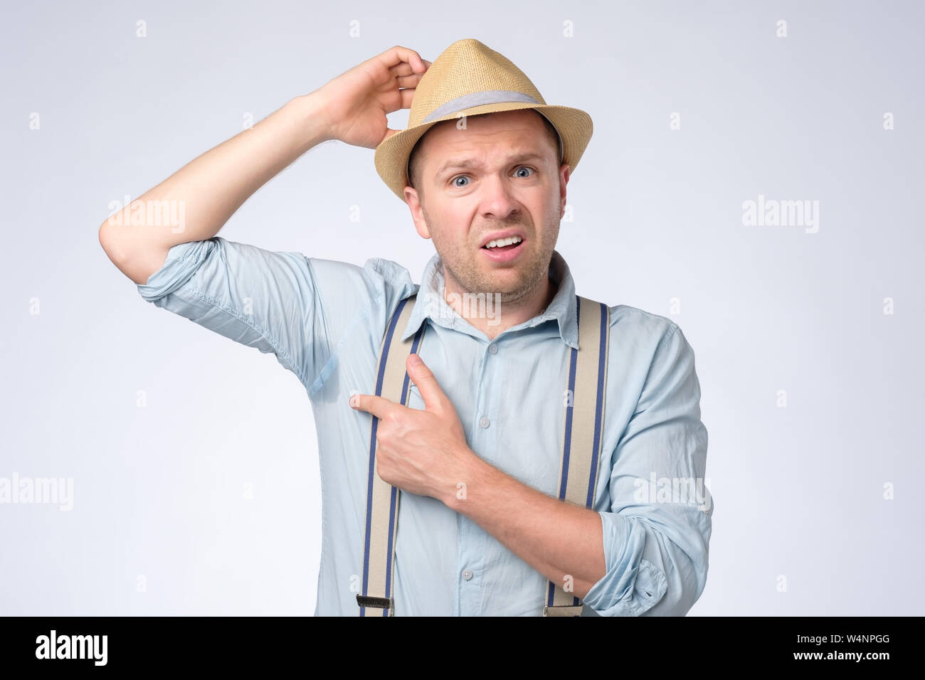 Sweating perspiring hi-res stock photography and images - Alamy