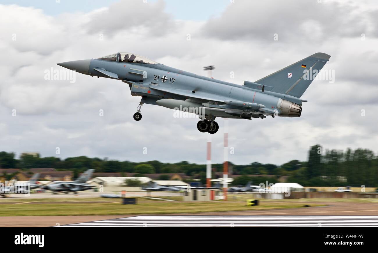 Raf eurofighter typhoon landing gear hi-res stock photography and ...