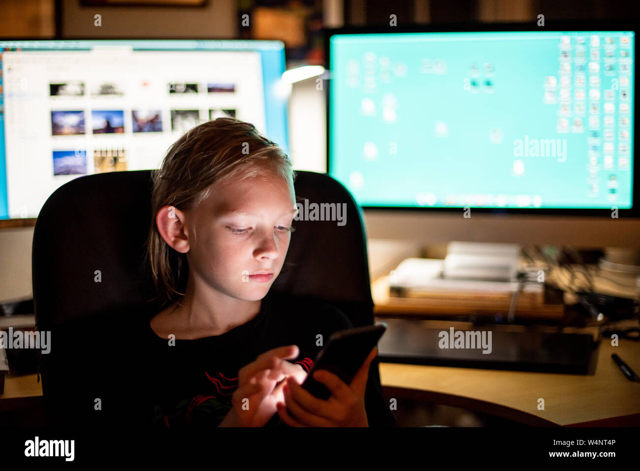 Kid Computers High Resolution Stock Photography and Images - Alamy