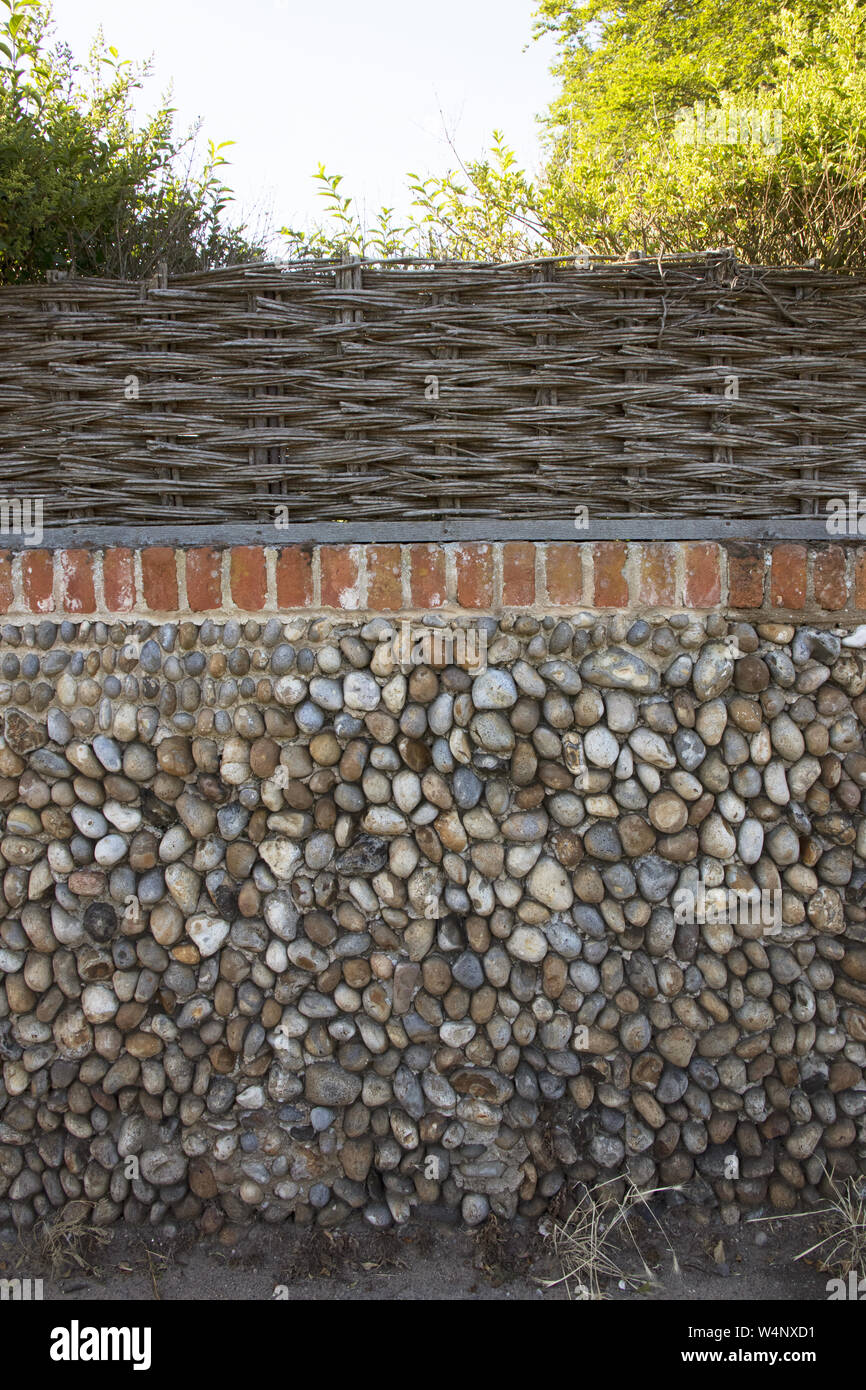 Wicker fencing hi-res stock photography and images - Alamy