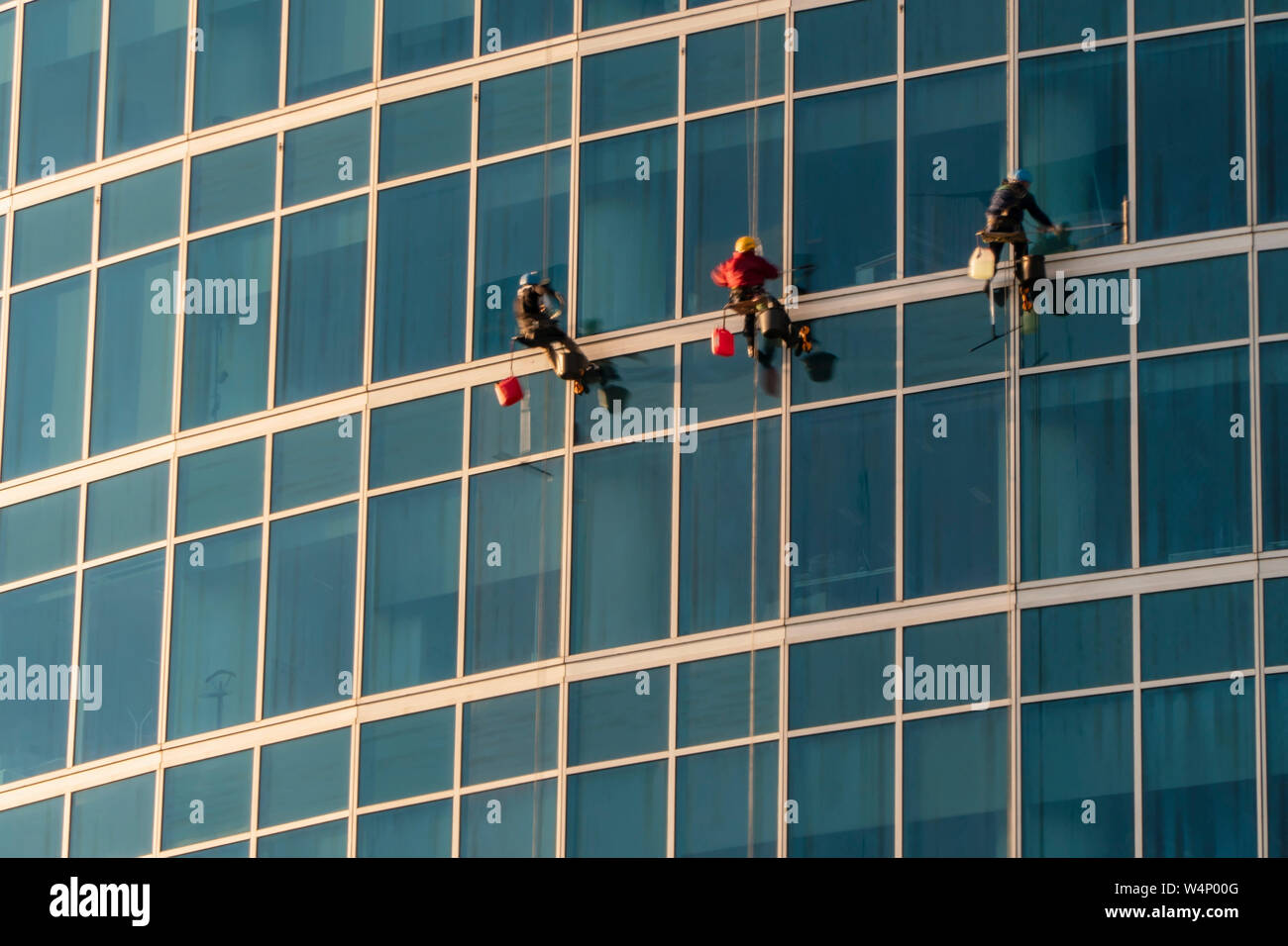 The window washers on the skyscrapers at work Stock Photo - Alamy