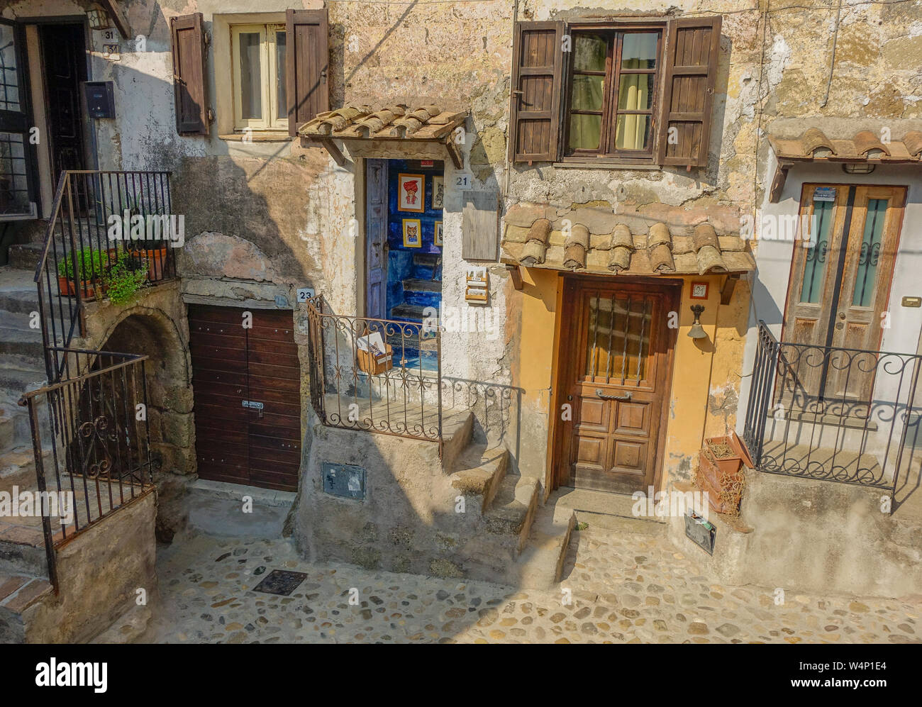 Calcata italy hi-res stock photography and images - Alamy