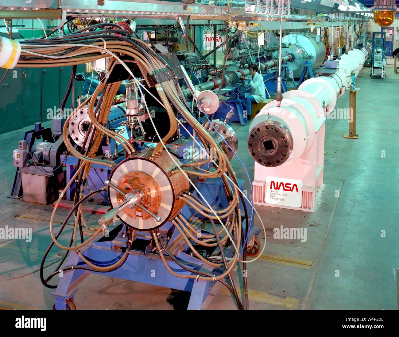 Electric Arc Shock Tube's driver with its power cables, collector ...