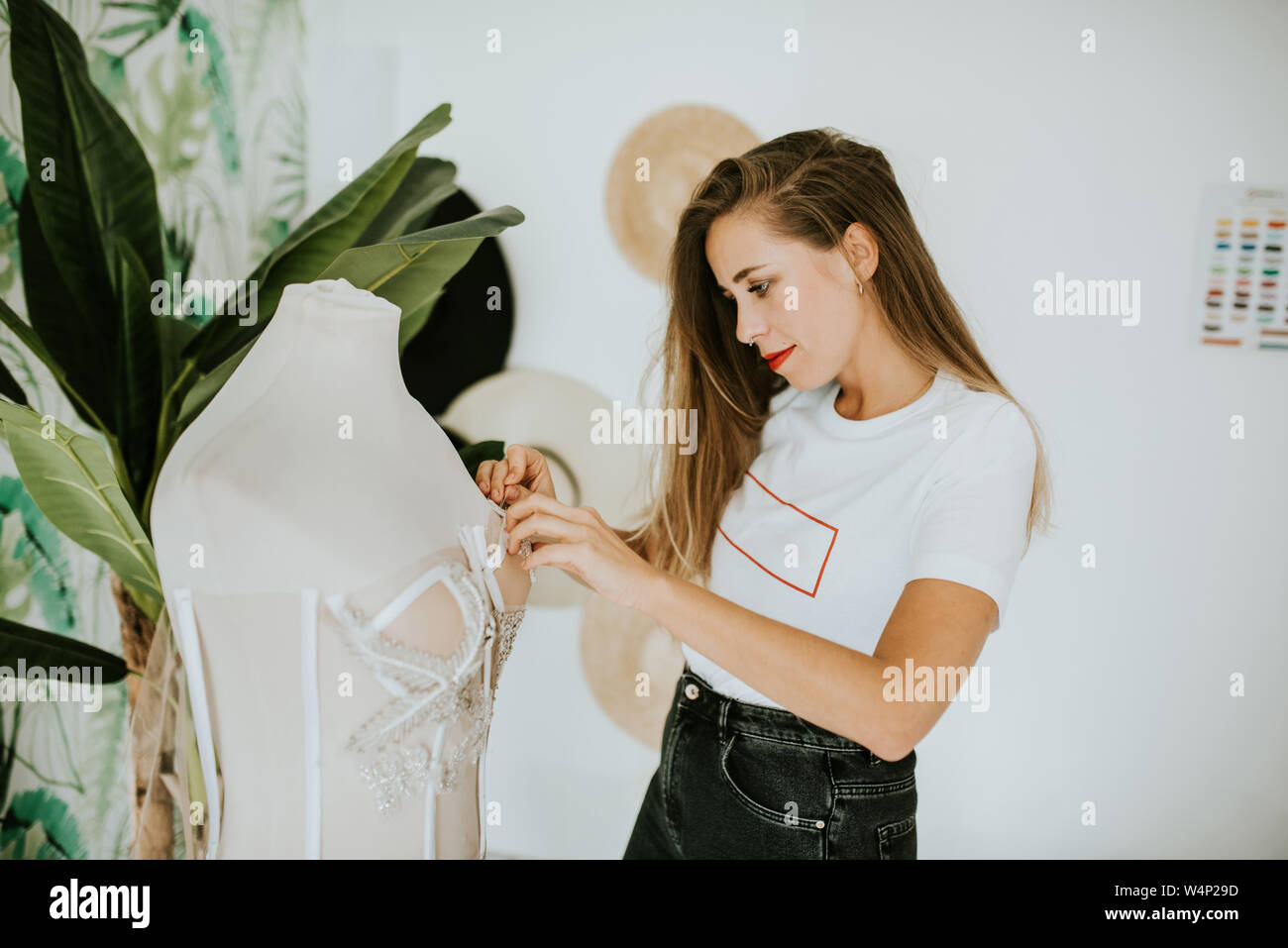 Wedding dress designer working hi-res stock photography and images - Alamy