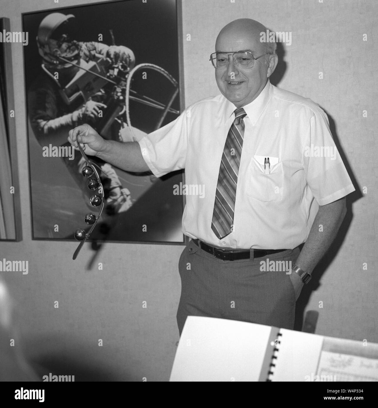 1980 space hi-res stock photography and images - Alamy