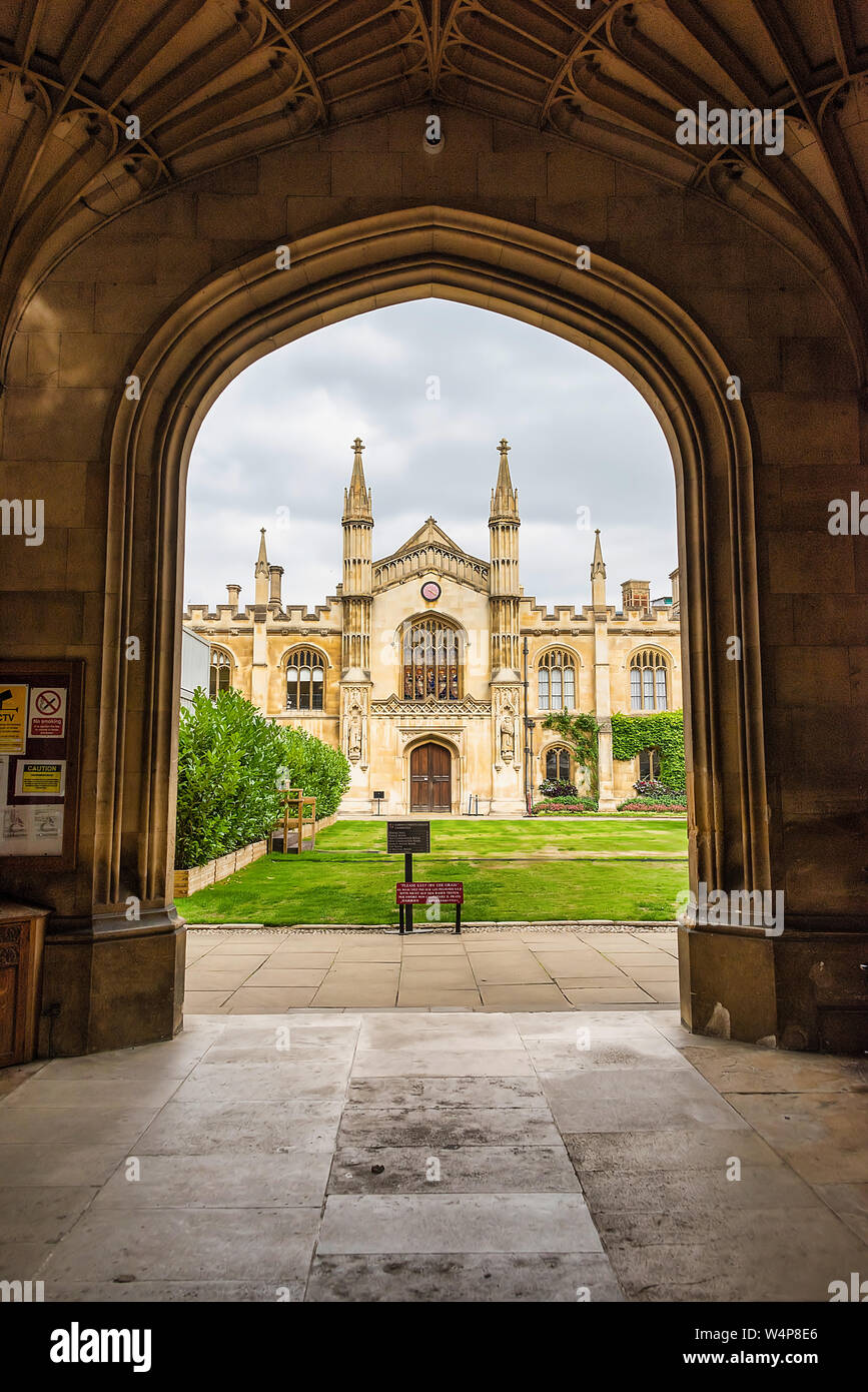 Jesus college main gate hi-res stock photography and images - Alamy