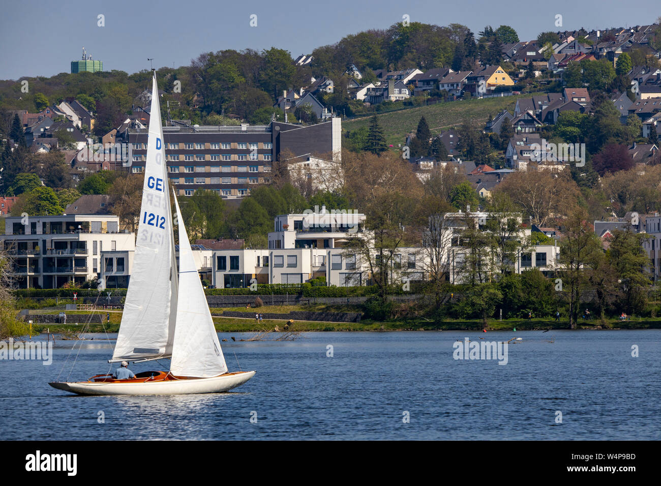 Essen, Lake Baldeney, Ruhr reservoir, view of the Essen district ...