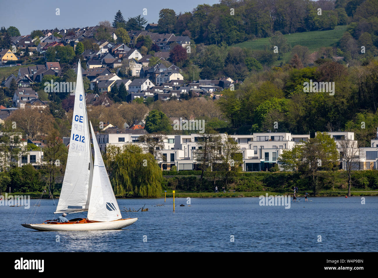 Essen, Lake Baldeney, Ruhr reservoir, view of the Essen district ...