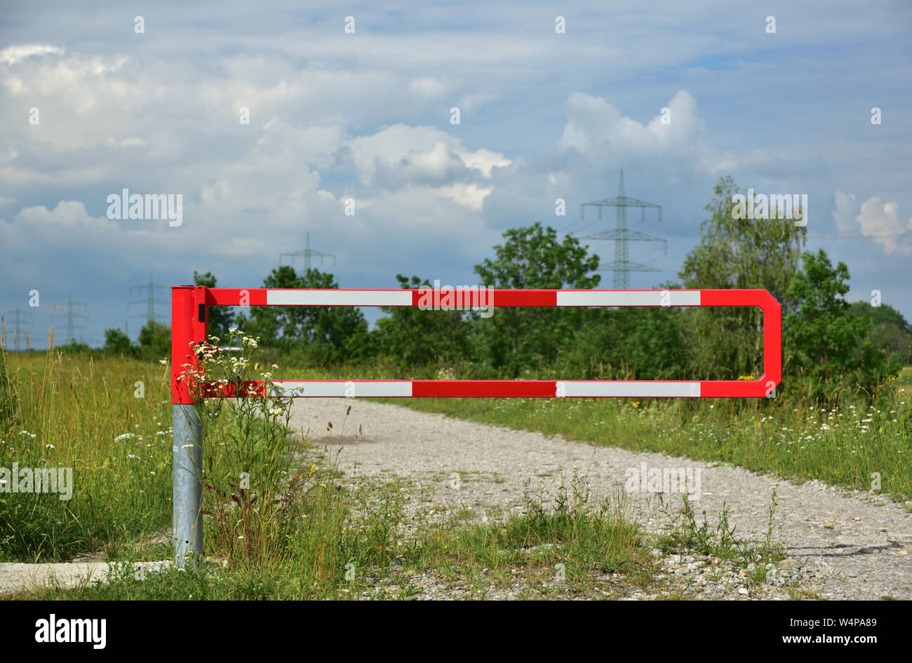 Red white barrier hi-res stock photography and images - Alamy