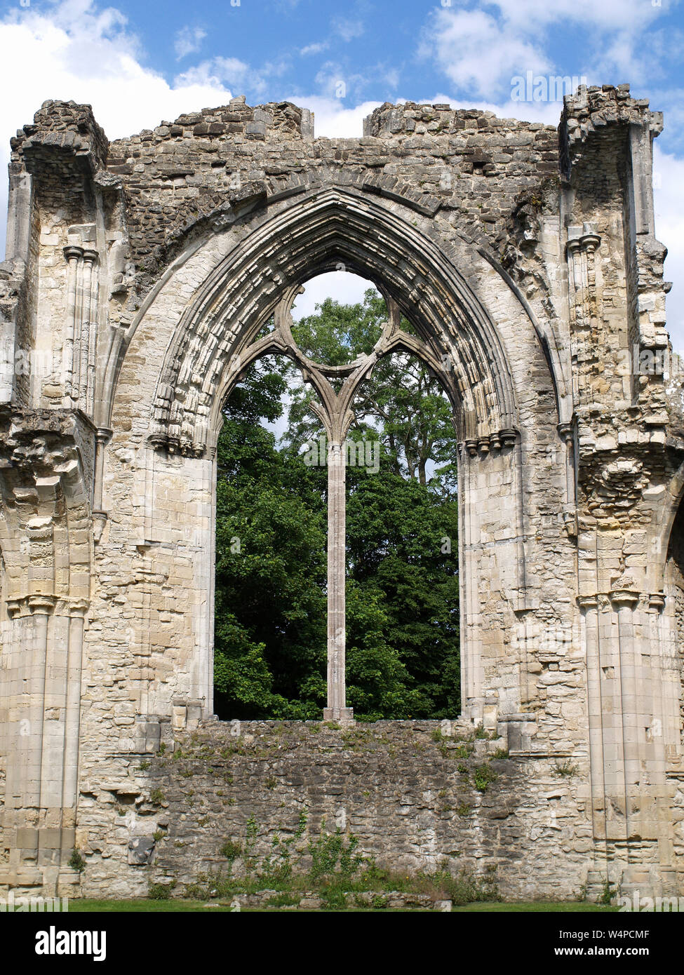 Ruins of Netley Abbey, Southampton, Hampshire, England, UK Stock Photo ...