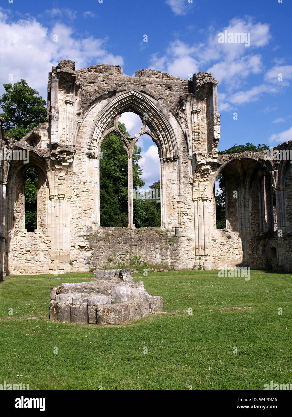 Mystery stone hampshire hi-res stock photography and images - Alamy