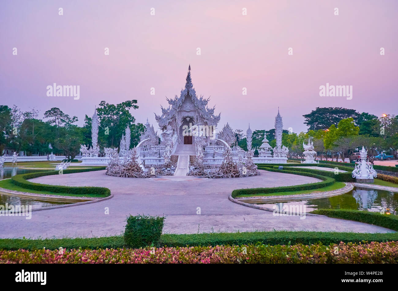 Visit White Temple (Wat Rongkhun) on sunset and enjoy its unique ...