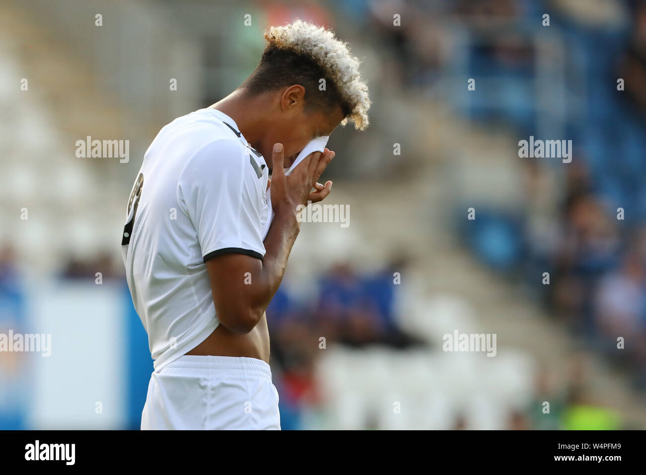 Lyle taylor hi-res stock photography and images - Alamy