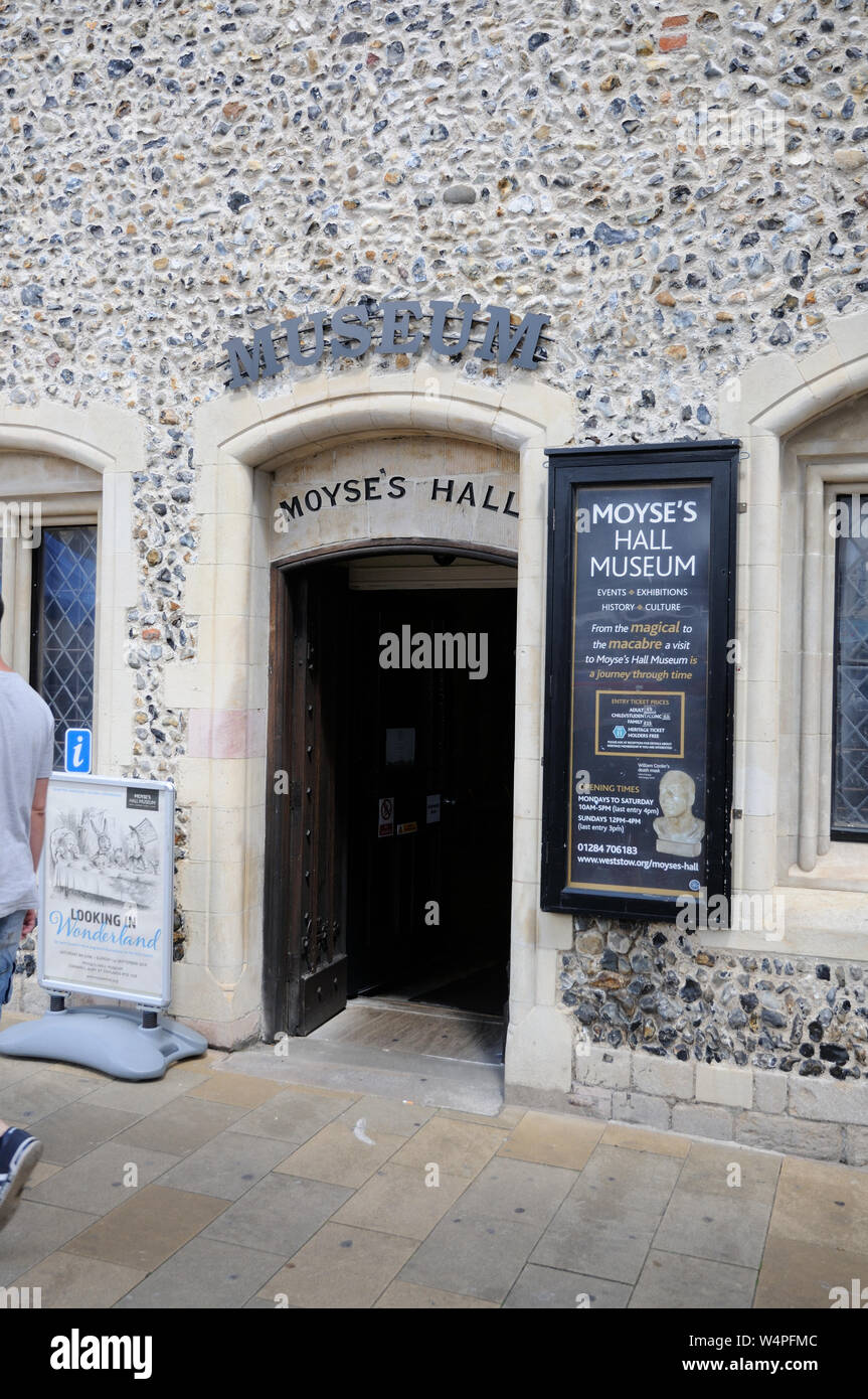 Bury town hall hi-res stock photography and images - Alamy