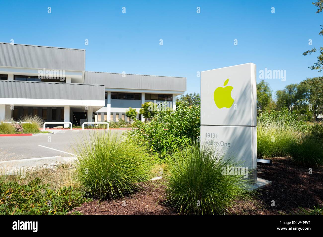 Logo background hi-res stock photography and images - Alamy