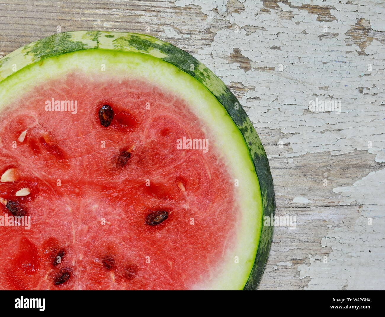 Circular Slices of watermelon as a background Stock Photo - Alamy