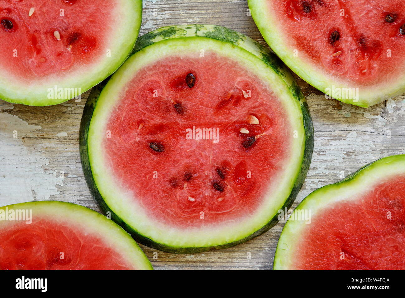 Circular Slices of watermelon as a background Stock Photo - Alamy